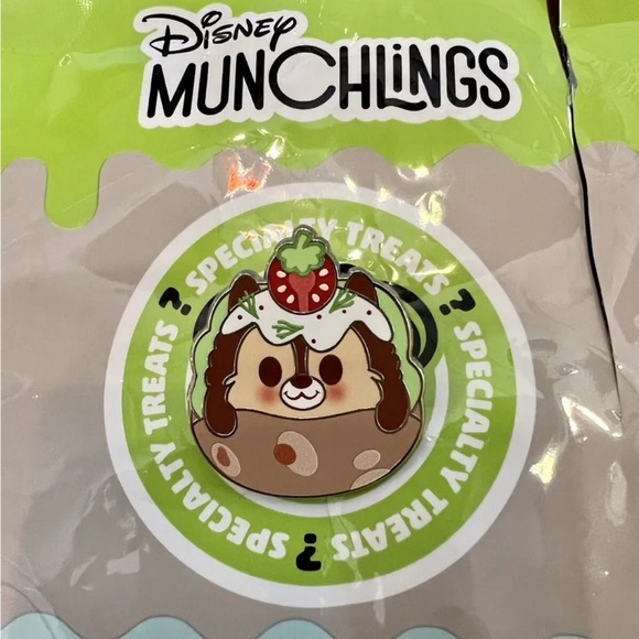 Disney | Accessories | 223 Disney Parks Munchlings Series 3 Pin Chip ...